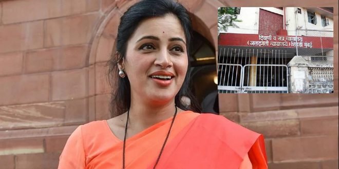 Amravati MP Navneet Rana was accused of submitting a fake Schedule ...