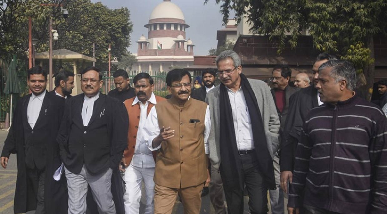 Eknath Shinde along with 40 mla raised a revolt against Shiv Sena chief ...