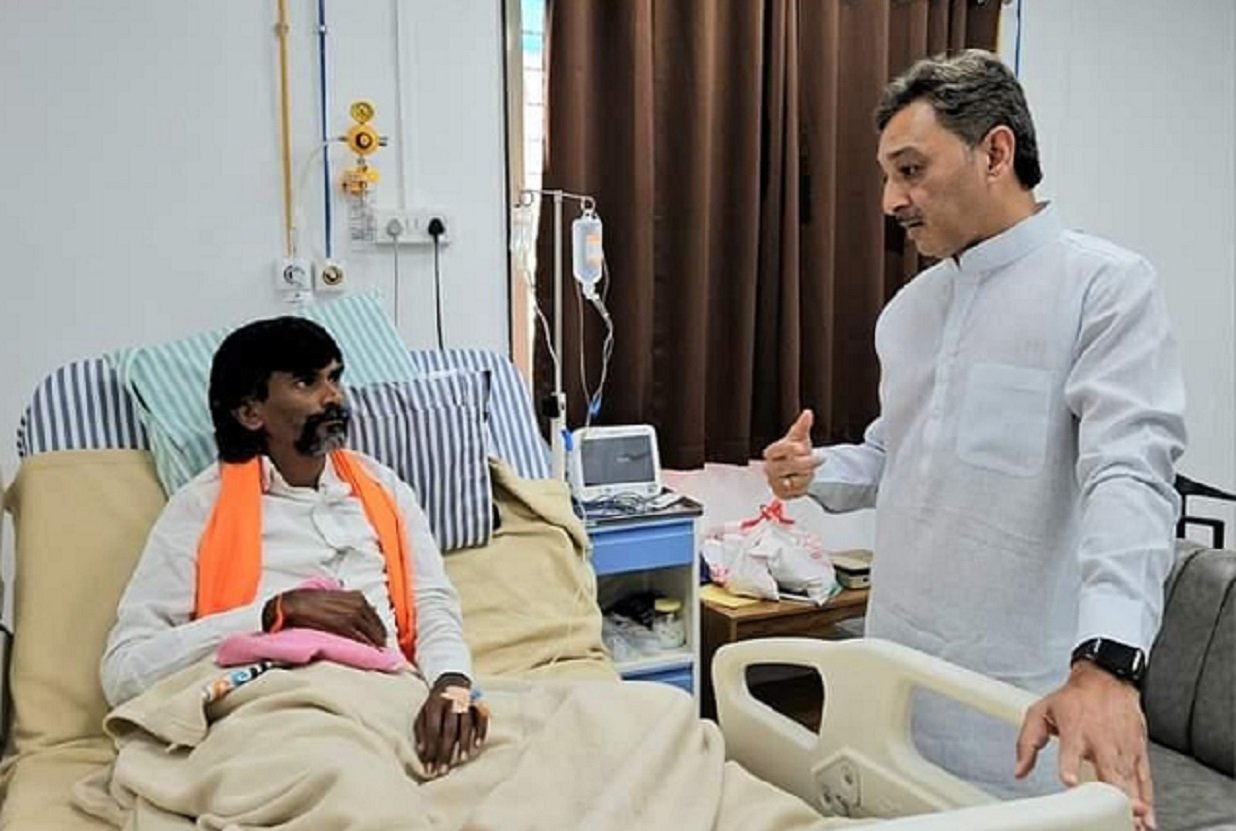 Chhatrapati sambhaji raje meet manoj jarange patil at hospital